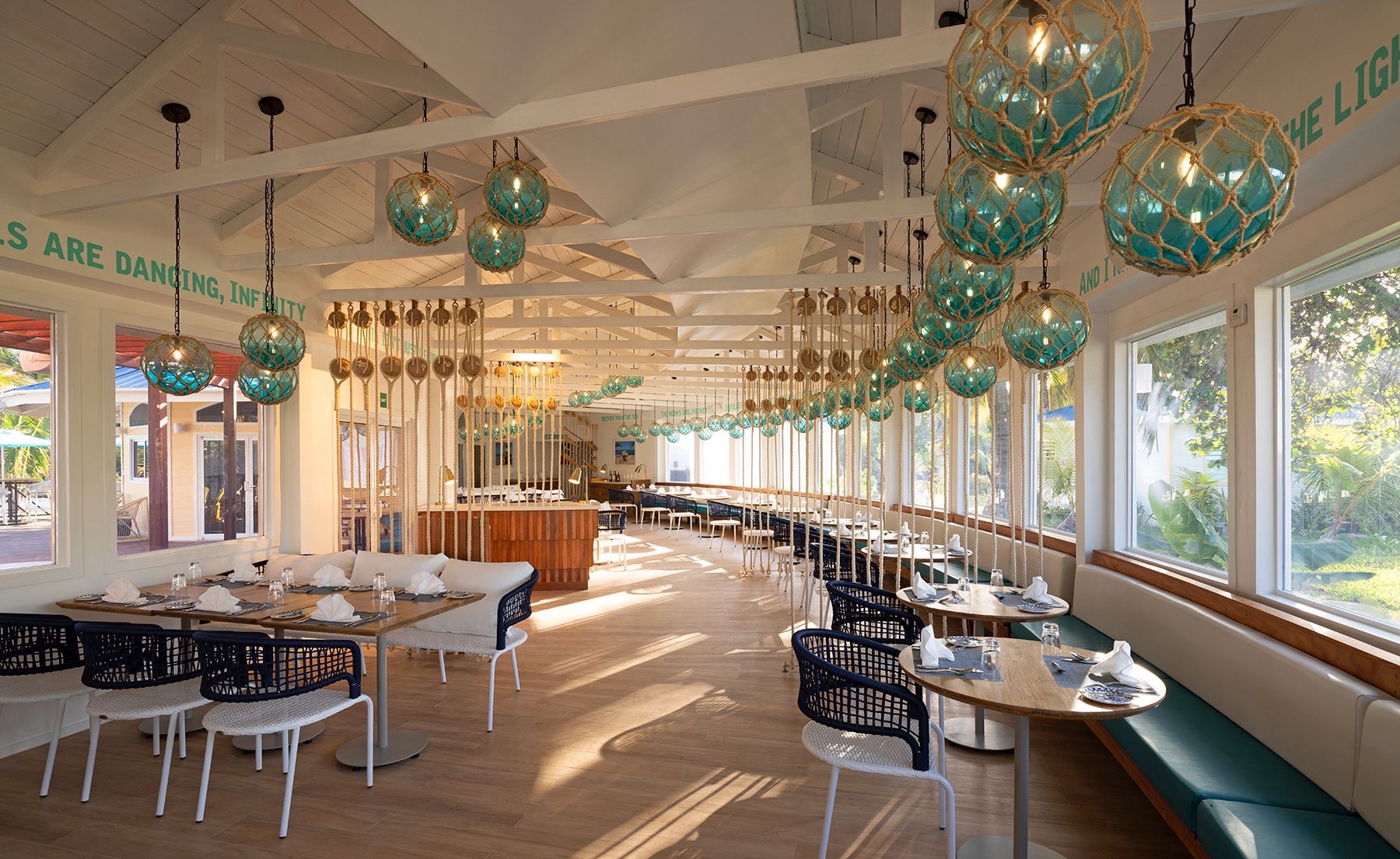 FashionsWeek: Beauty, Fashion, Travel, Tech & Dining By Maya Litovsky ...