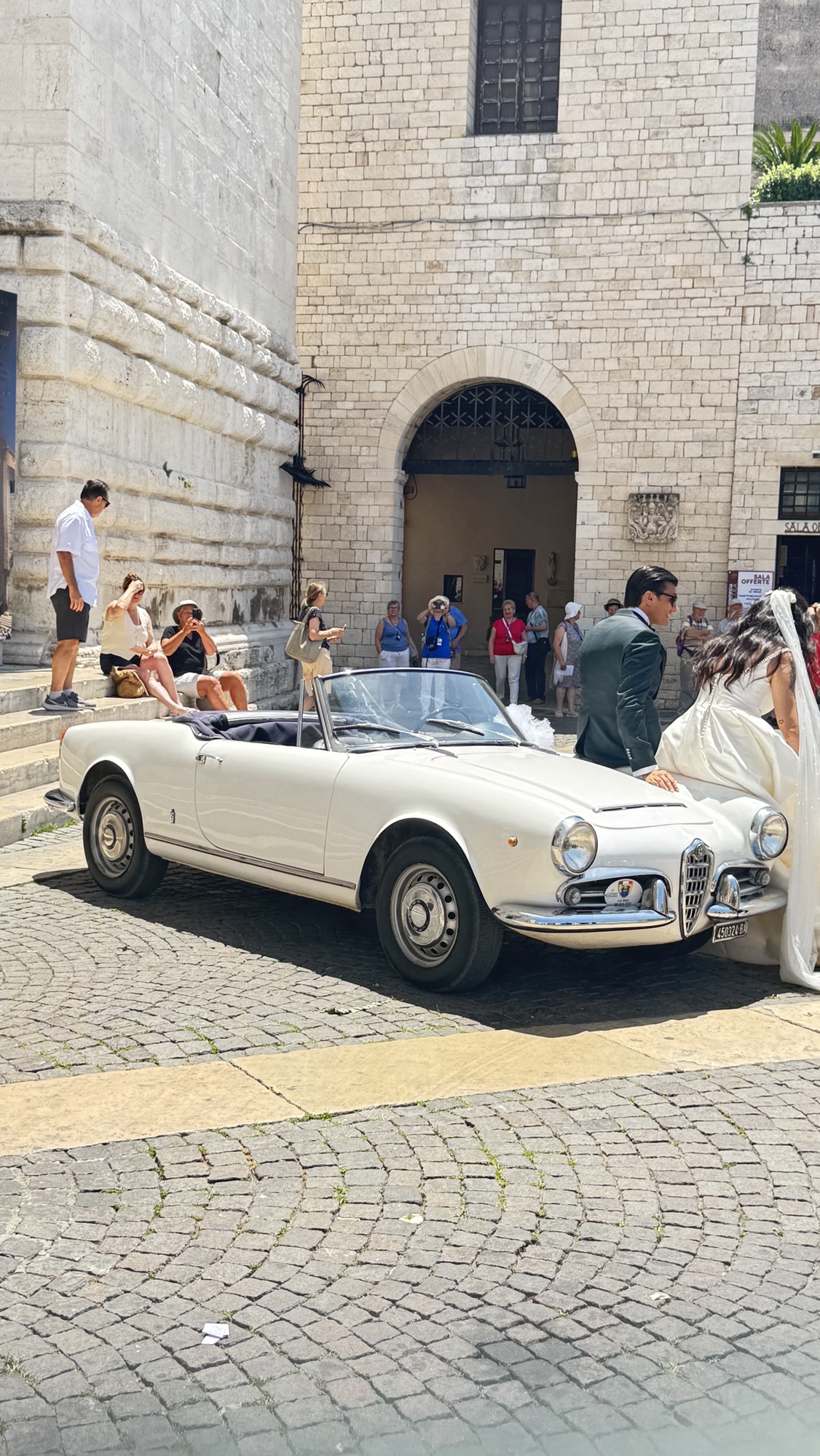 FashionsWeek: Beauty, Fashion, Travel, Tech & Dining By Maya Litovsky ...