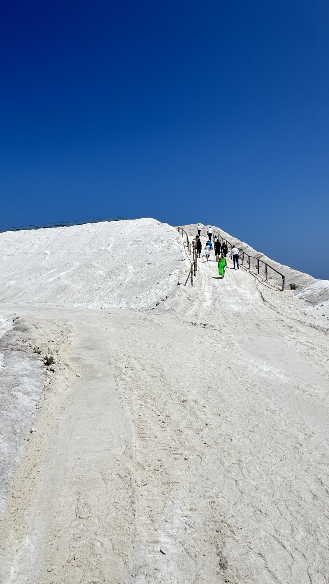 FashionsWeek: Beauty, Fashion, Travel, Tech & Dining By Maya Litovsky ...